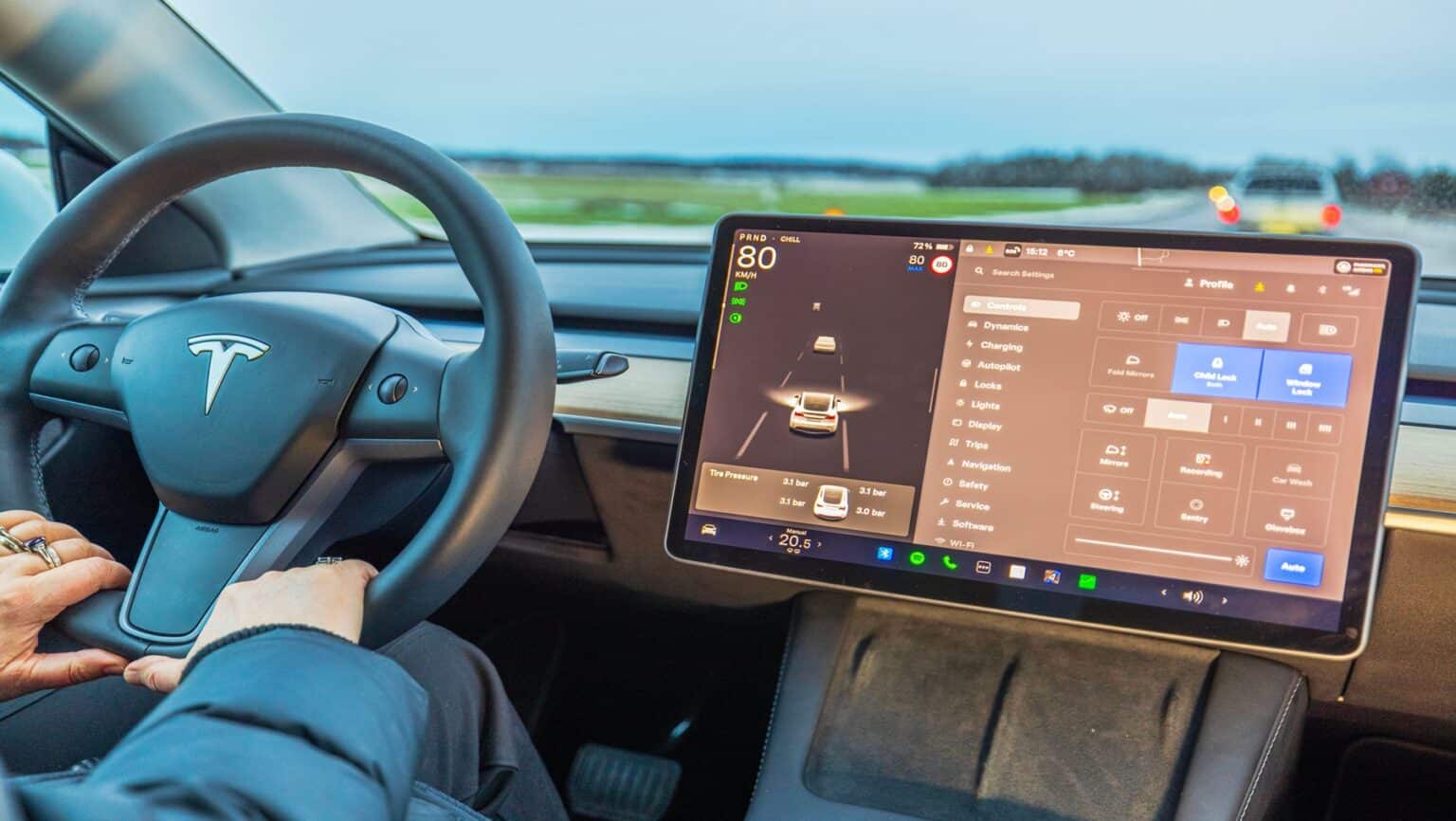 Tesla faces a US deadline to hand over FSD traffic-violation data as ...