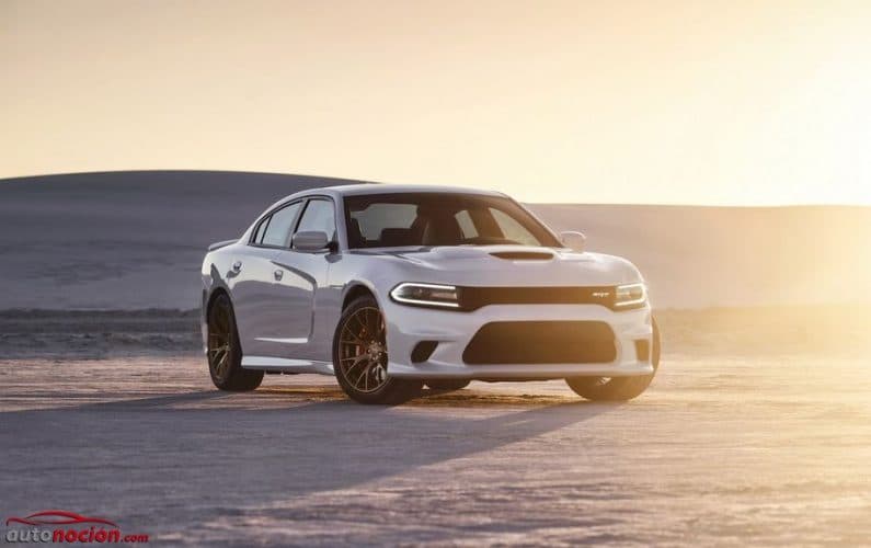 Dodge Charger SRT Hellcat 2015