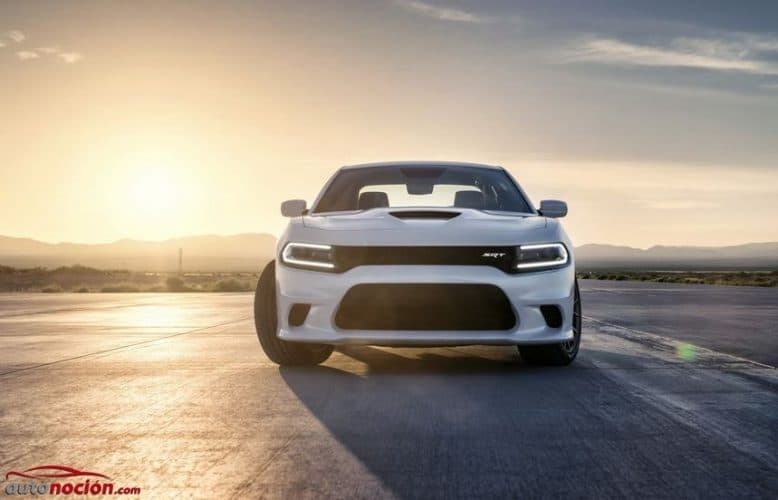 Dodge Charger SRT Hellcat 2015