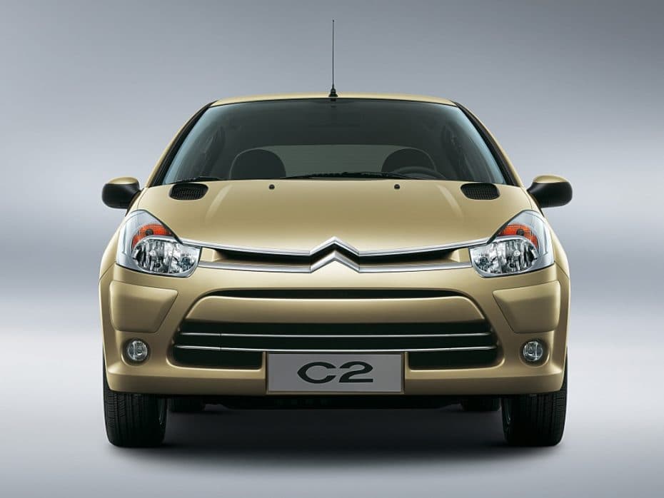 100 € de cutre tuning y voilá, un nuevo modelo: Dongfeng-Citroën C2