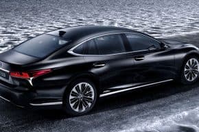 Este Lexus LX 570 ha dejado el lujo para bajar al barro