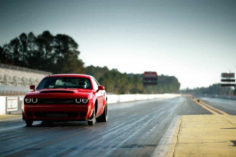 Dodge Challenger SRT Demon: La bestia del ‘drag’ para carretera esconde ...