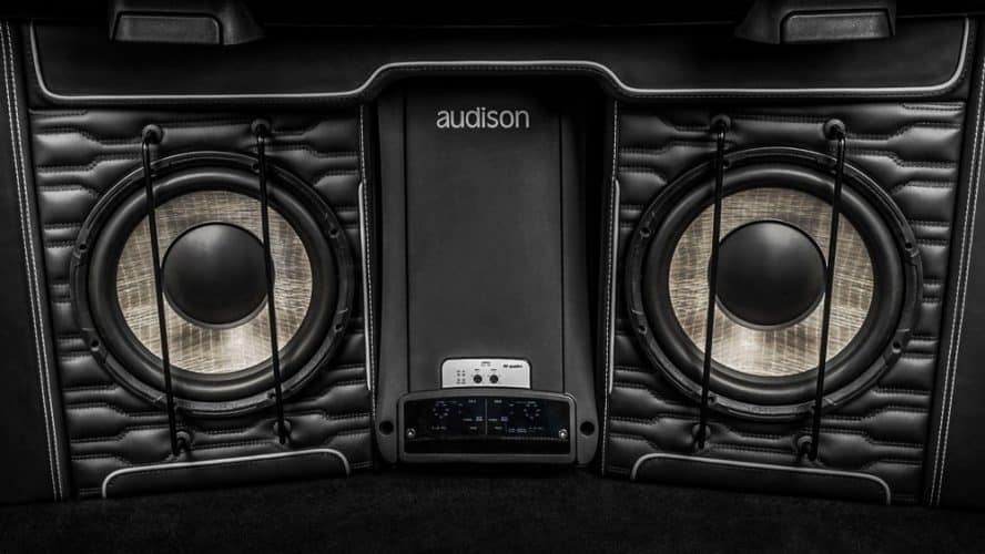 Tan siniestro como exclusivo: Así es el interior de este Mercedes-Benz ...