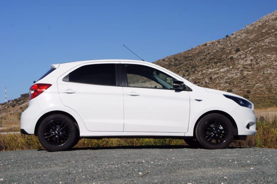 Opinión y prueba Ford Ka Plus 1.1 Ti-VCT White 5 puertas