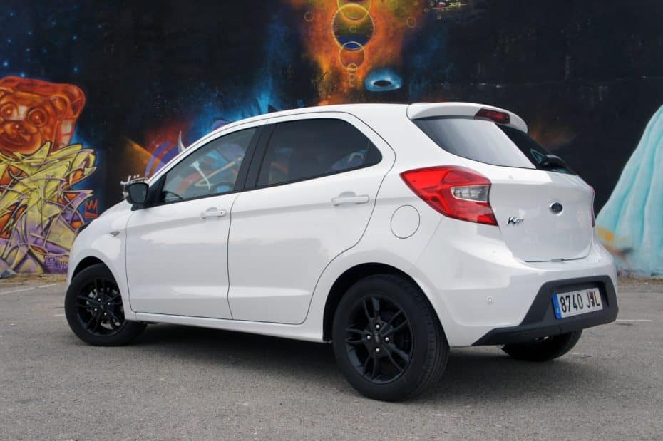 Opinión y prueba Ford Ka Plus 1.1 Ti-VCT White 5 puertas