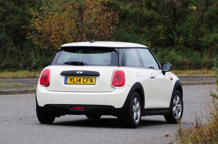 El MINI One estrena motor 1.5 Turbo: Ya disponible