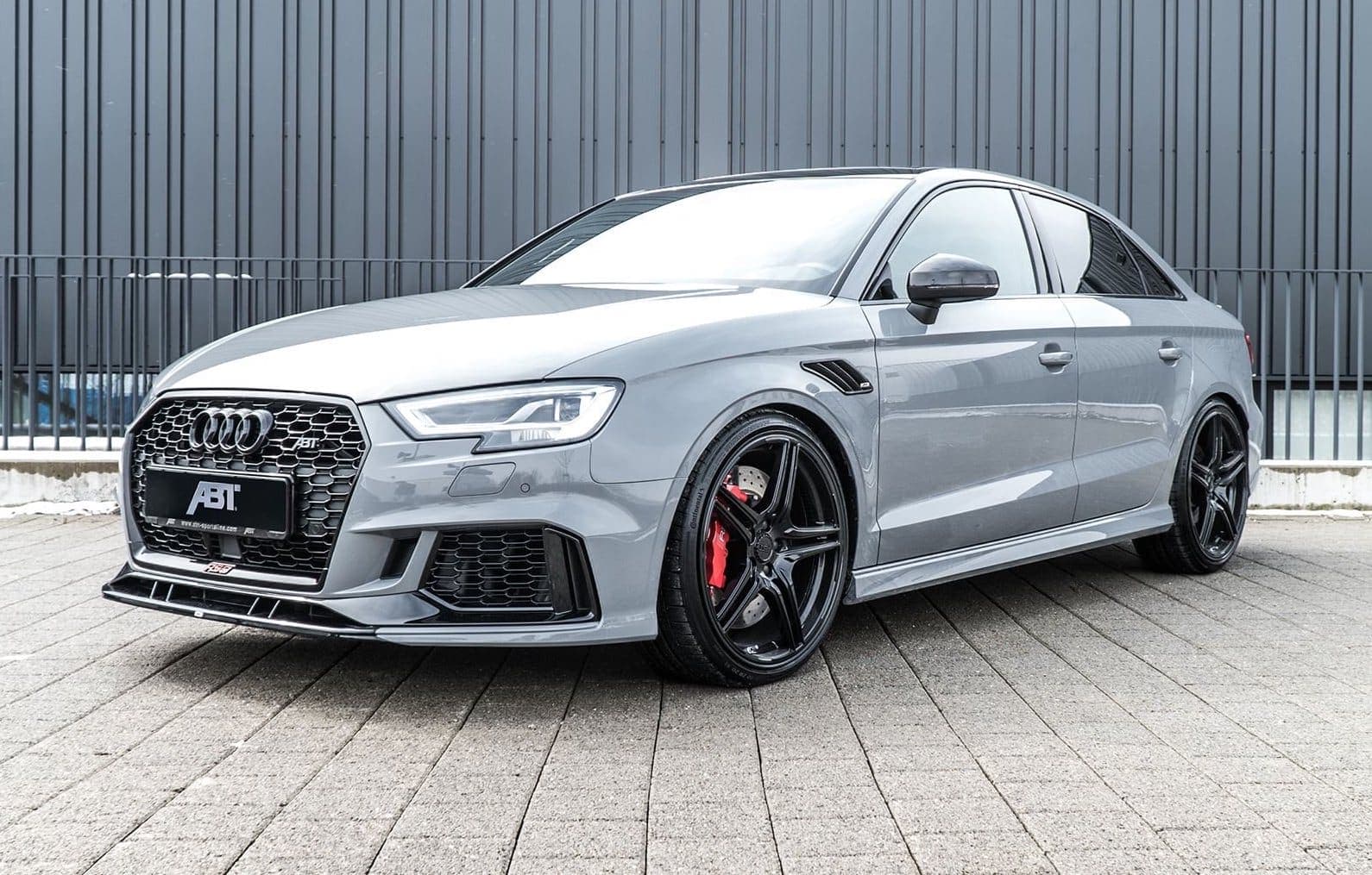 ABT vuelve a hacer su magia y ha convertido el Audi RS3 Sedán en una ...