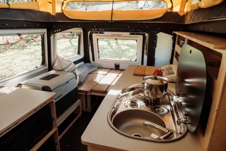 El Mantis es el buque insignia de las caravanas de Taxa Outdoors y se ...