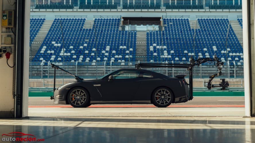 Atento a este Nissan GT-R porque es uno de los «camera cars» más ...