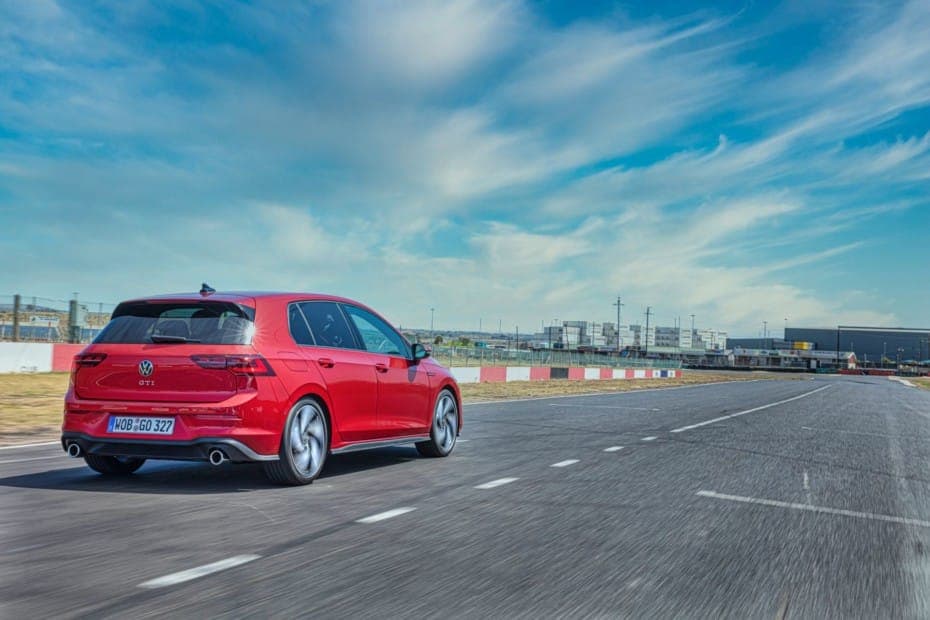 Nuevas imágenes del Volkswagen Golf GTI Mk8 2020: Descúbrelo rodando en la pista