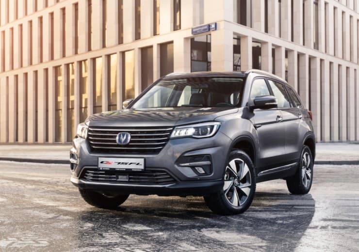 El Changan Fengjing RV es una autocaravana accesible