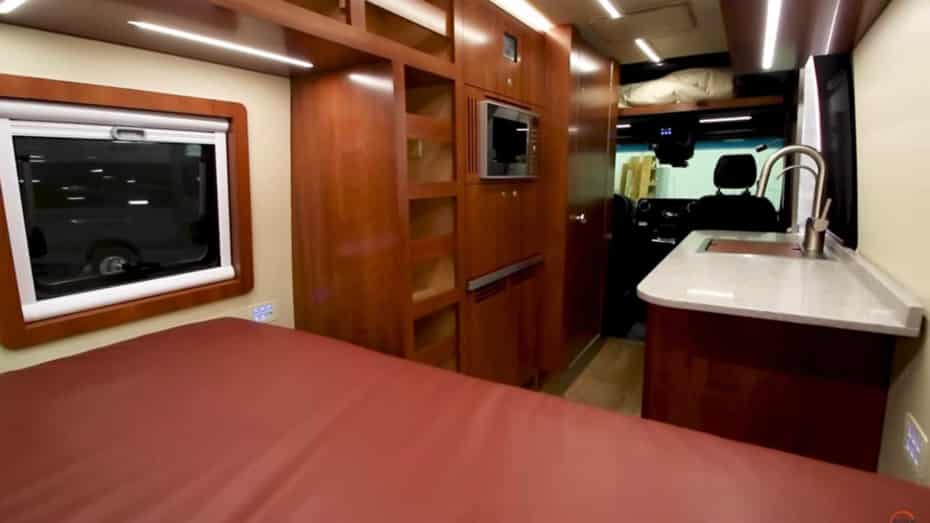 Avanced RV vuelve a sorprendernos con un Sprinter camper perfectamente ...