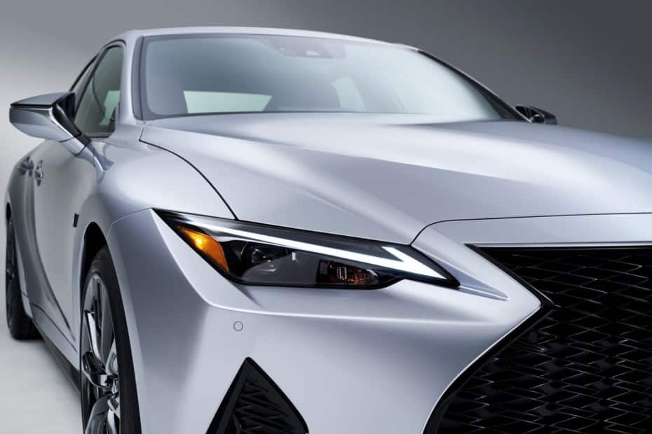 ¡Oficial!: Así es el «nuevo» Lexus IS que llegará a finales de año