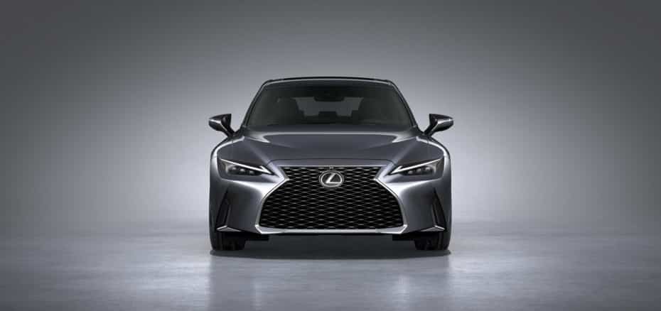 ¡Oficial!: Así es el «nuevo» Lexus IS que llegará a finales de año