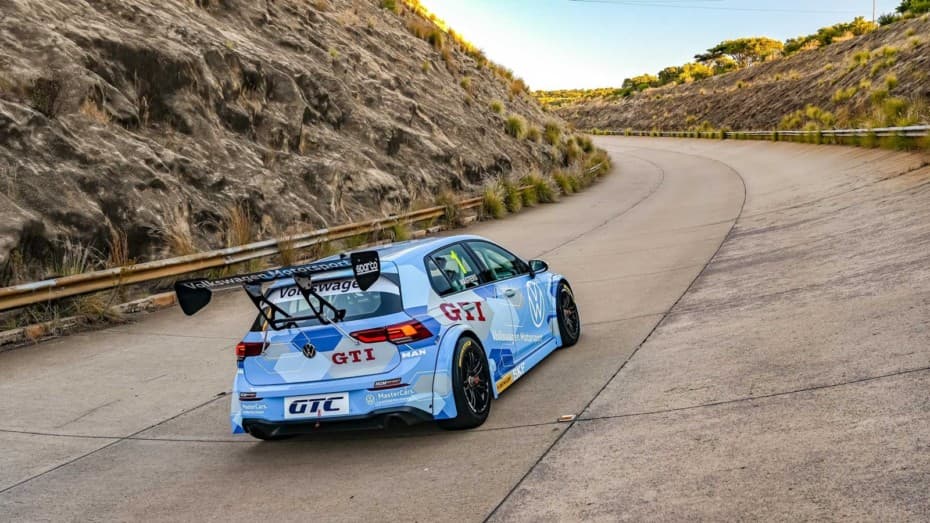Volkswagen Golf 8 GTI GTC: Preparándose para la competición