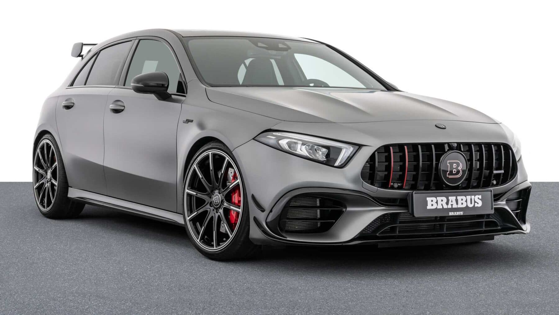 Hasta 450 CV Para El Mercedes AMG A 45 S Por Cortes a De BRABUS Hasta 450 CV Para El Mercedes AMG A 45 S Por Cortes a De BRABUS