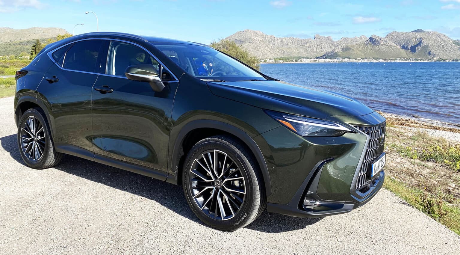 Primera prueba Lexus NX 2022: Ahora híbrido e híbrido PHEV