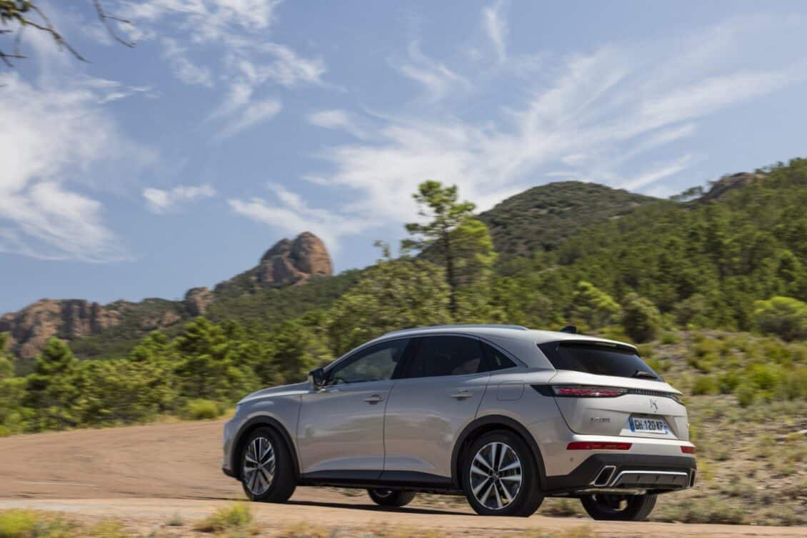 El DS 7 Crossback 2022 nos muestra todos sus detalles