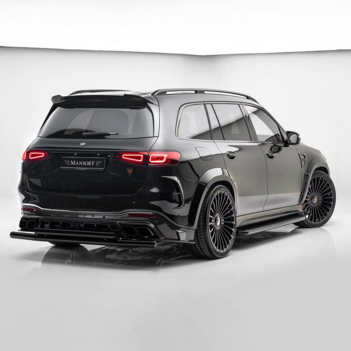 El Mercedes-AMG GLS 63 de Mansory tiene hasta 850 CV