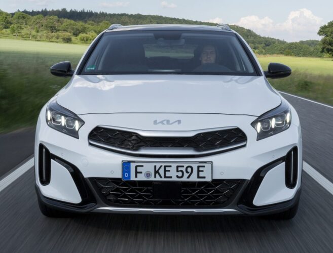 Nuevo Kia Xceed 2023: Más equipado y atractivo