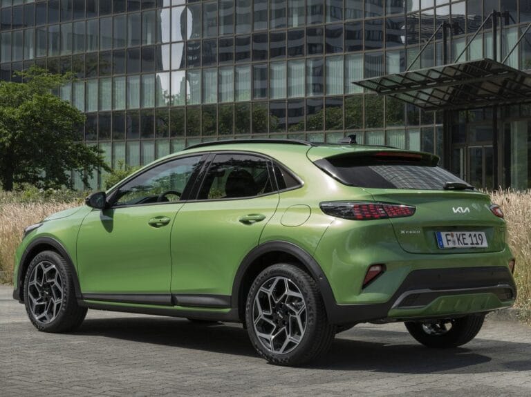 Nuevo Kia Xceed 2023: Más equipado y atractivo