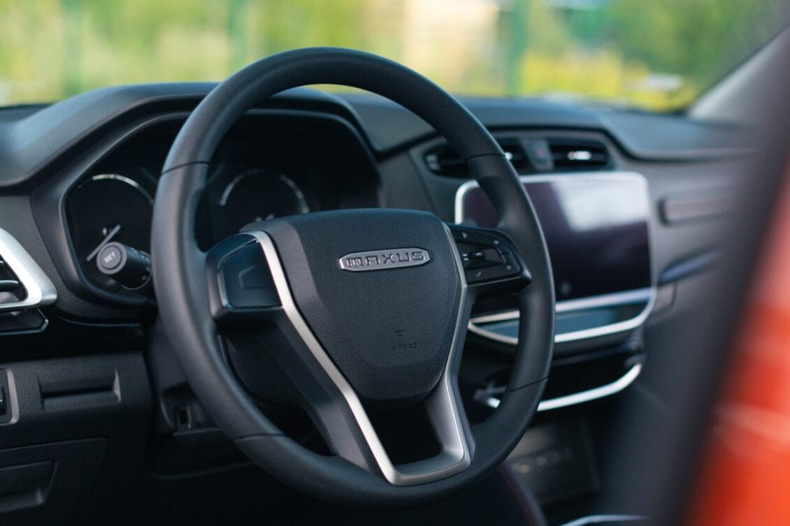 Maxus España confirma el lanzamiento del T90 EV para 2023