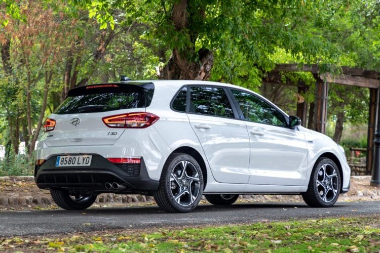 Opinión y prueba Hyundai i30 5p 120 CV 30 aniversario 2022