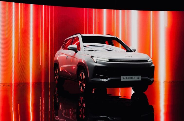 El Moskvich 3 llega a las líneas de montaje de Renault Rusia