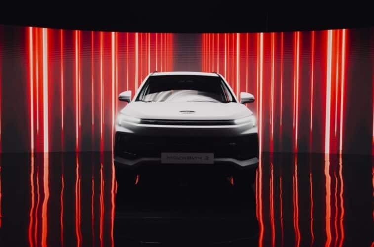 El Moskvich 3 llega a las líneas de montaje de Renault Rusia