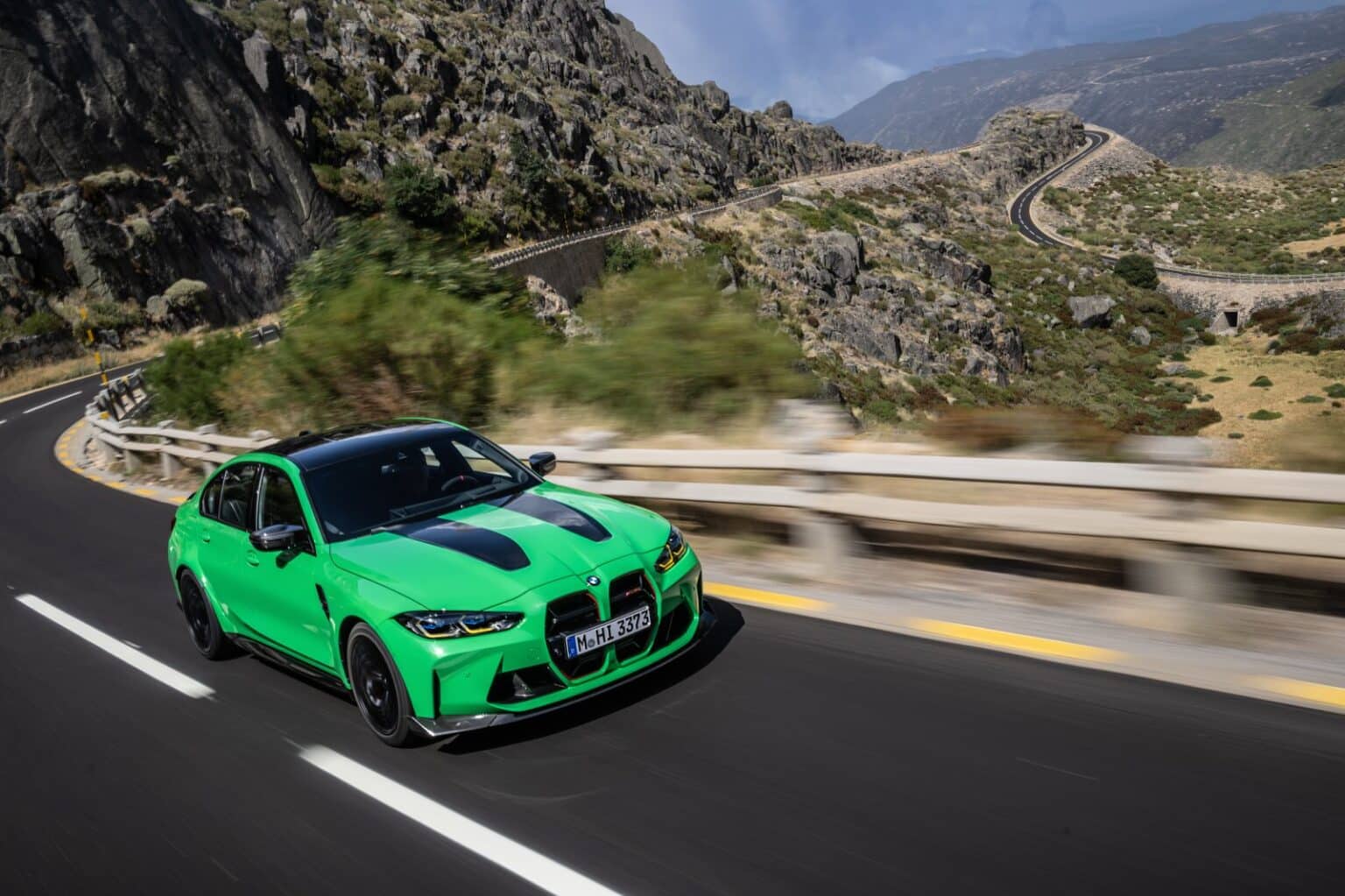 ¡Oficial! BMW M3 CS: 550 CV para los trackdays en familia