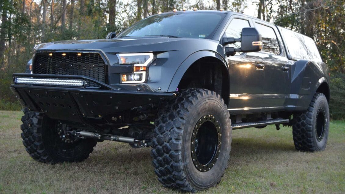 MegaRexx MegaRaptor 7: salvaje y con 3 filas de asientos