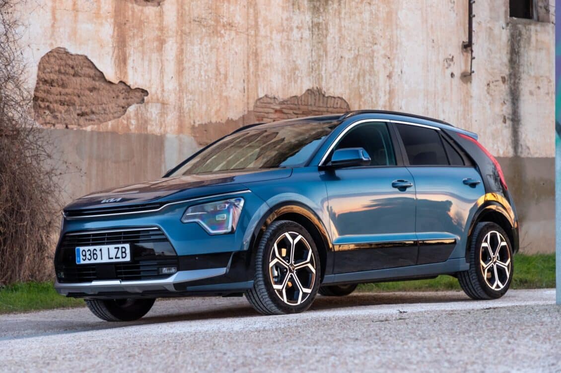Opinión y prueba KIA Niro 1.6 HEV Emotion 2023: muy correcto
