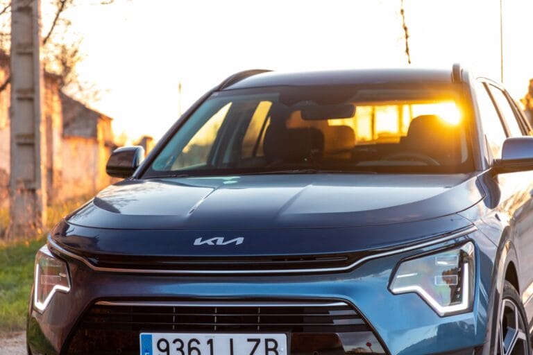 Opinión y prueba KIA Niro 1.6 HEV Emotion 2023: muy correcto
