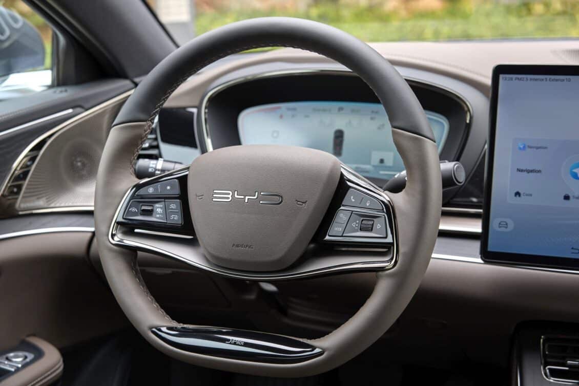 El BYD Han ya se puede comprar en España: Aquí los precios