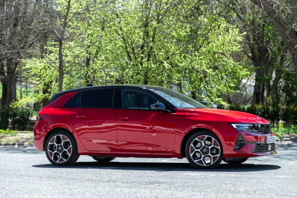 Opinión y prueba Opel Astra PHEV 180 CV 1.6 Turbo AT8 2023