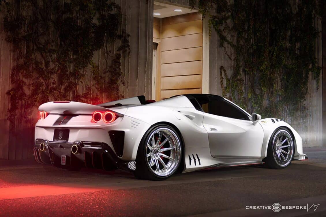 Este Ferrari F8 Spider ha recibido una Etapa 2 y mucha fibra