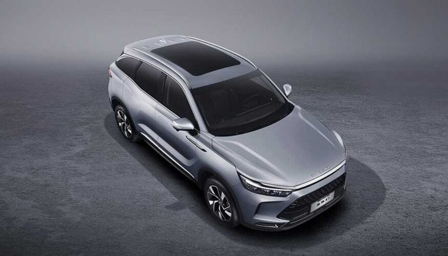 El BAIC Beijing 7 llega al mercado europeo con motor turbo