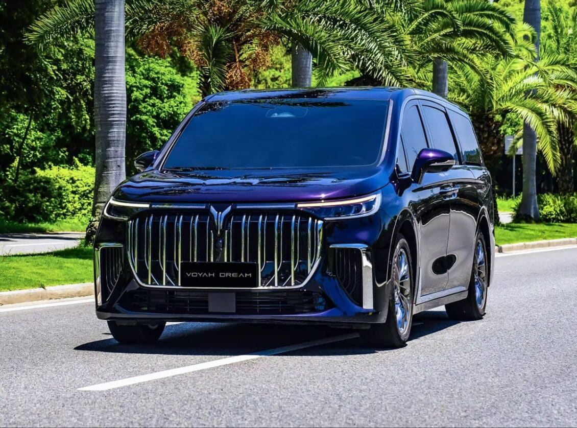 El Voyah Dream llegará a Europa en octubre; otro MPV de lujo