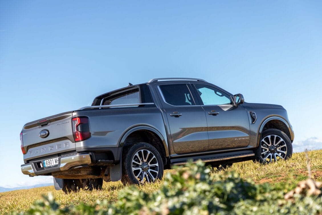 Prueba Ford Ranger Platinum Doble Cabina V6 e-AWD: lujo pick up con 240 ...