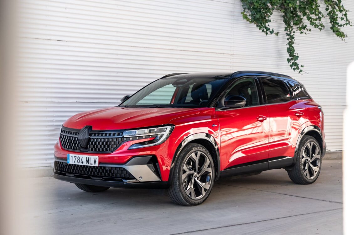 Nuevo Renault Austral 2025: Adiós al cambio manual por ahora Nuevo Renault Austral 2025: Adiós al cambio manual por ahora