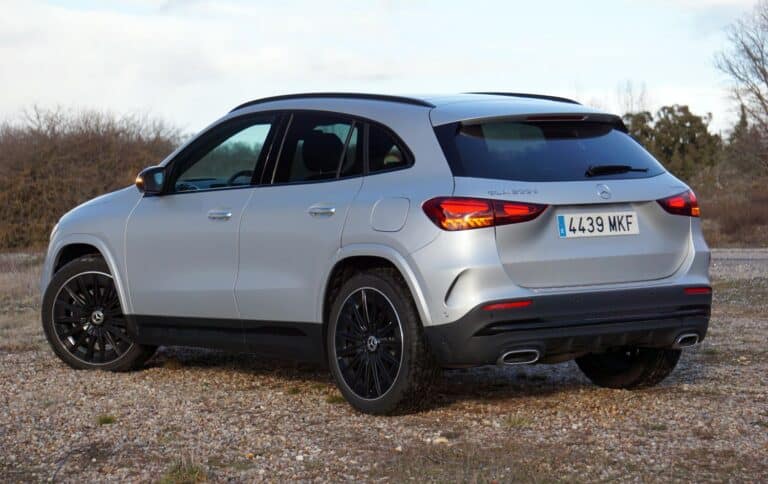 Opinión y prueba Mercedes GLA 200d 4Matic diésel y llamativo