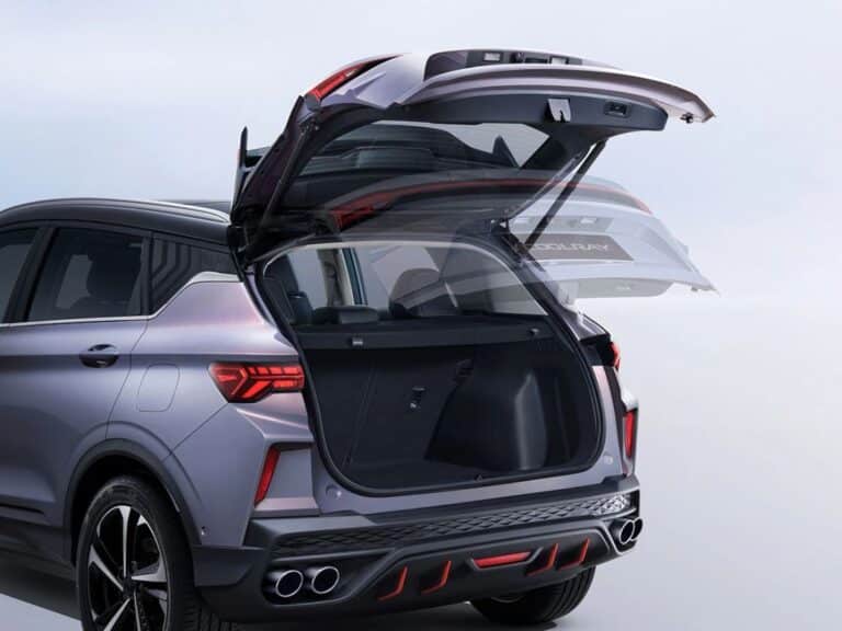 El Geely Coolray ya está en Europa; 172 CV y mucho equipo