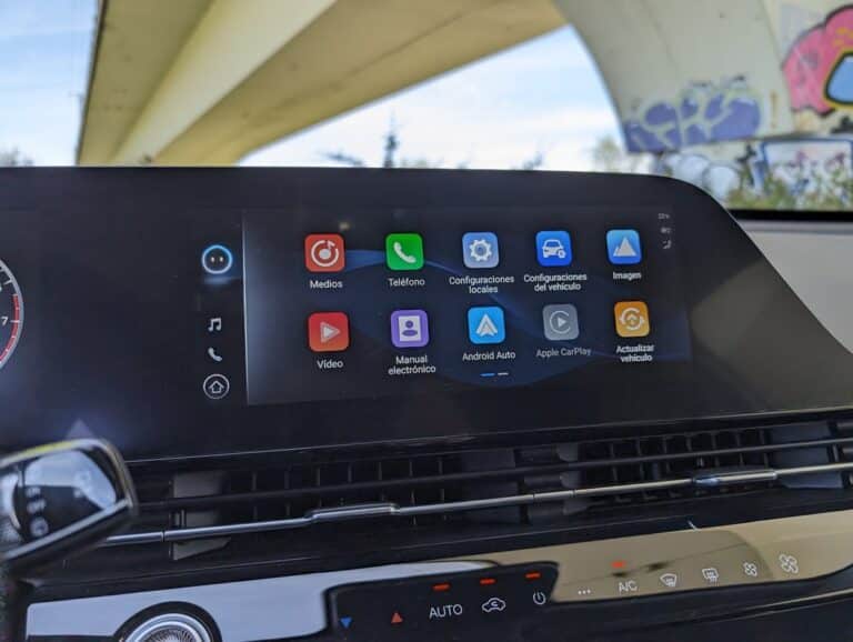 OMODA 5, opinión, precios prueba, equipamiento y acabados