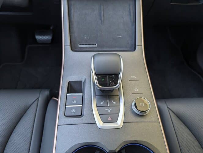 OMODA 5, opinión, precios prueba, equipamiento y acabados