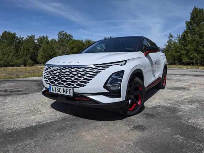 OMODA 5, opinión, precios prueba, equipamiento y acabados