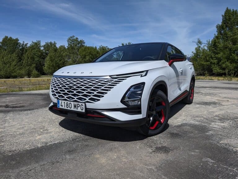 OMODA 5, opinión, precios prueba, equipamiento y acabados