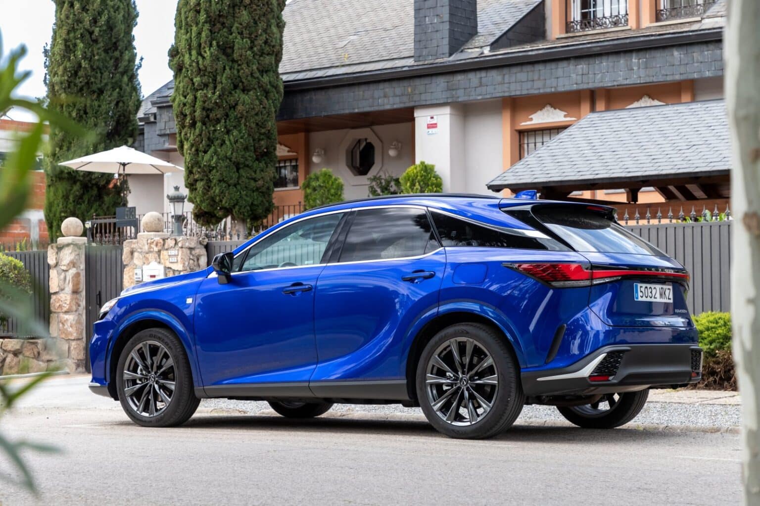 Opinión y prueba Lexus RX 450h+ PHEV F Sport Design 2024