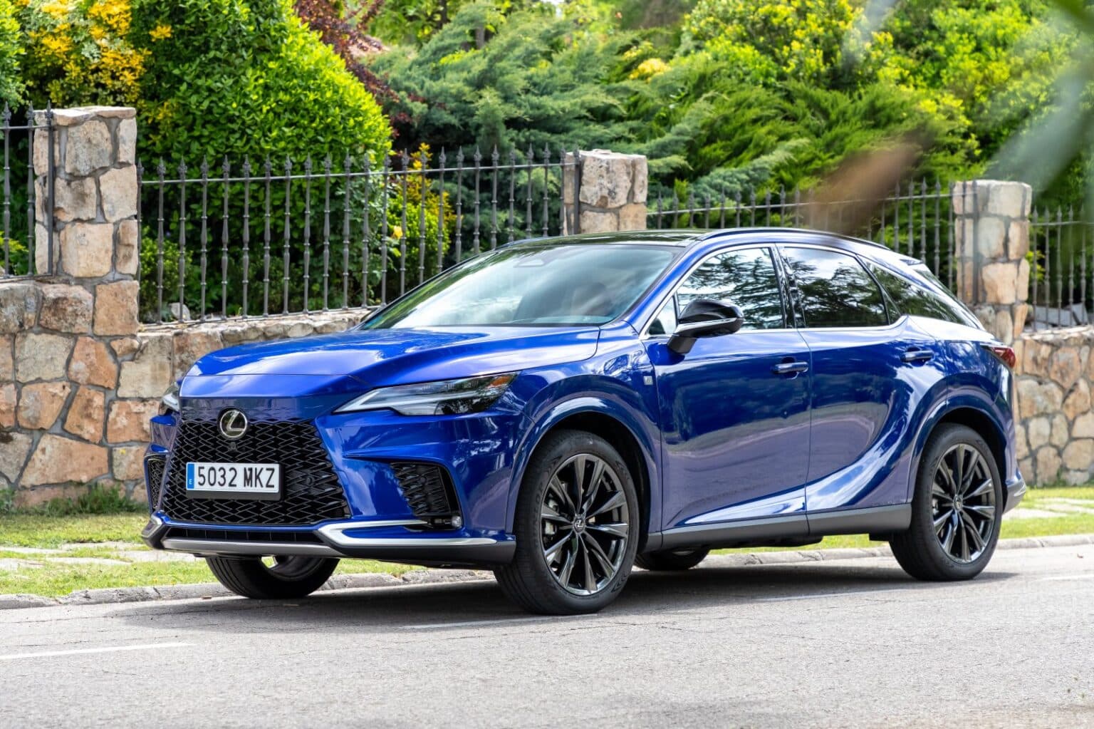 Opinión y prueba Lexus RX 450h+ PHEV F Sport Design 2024