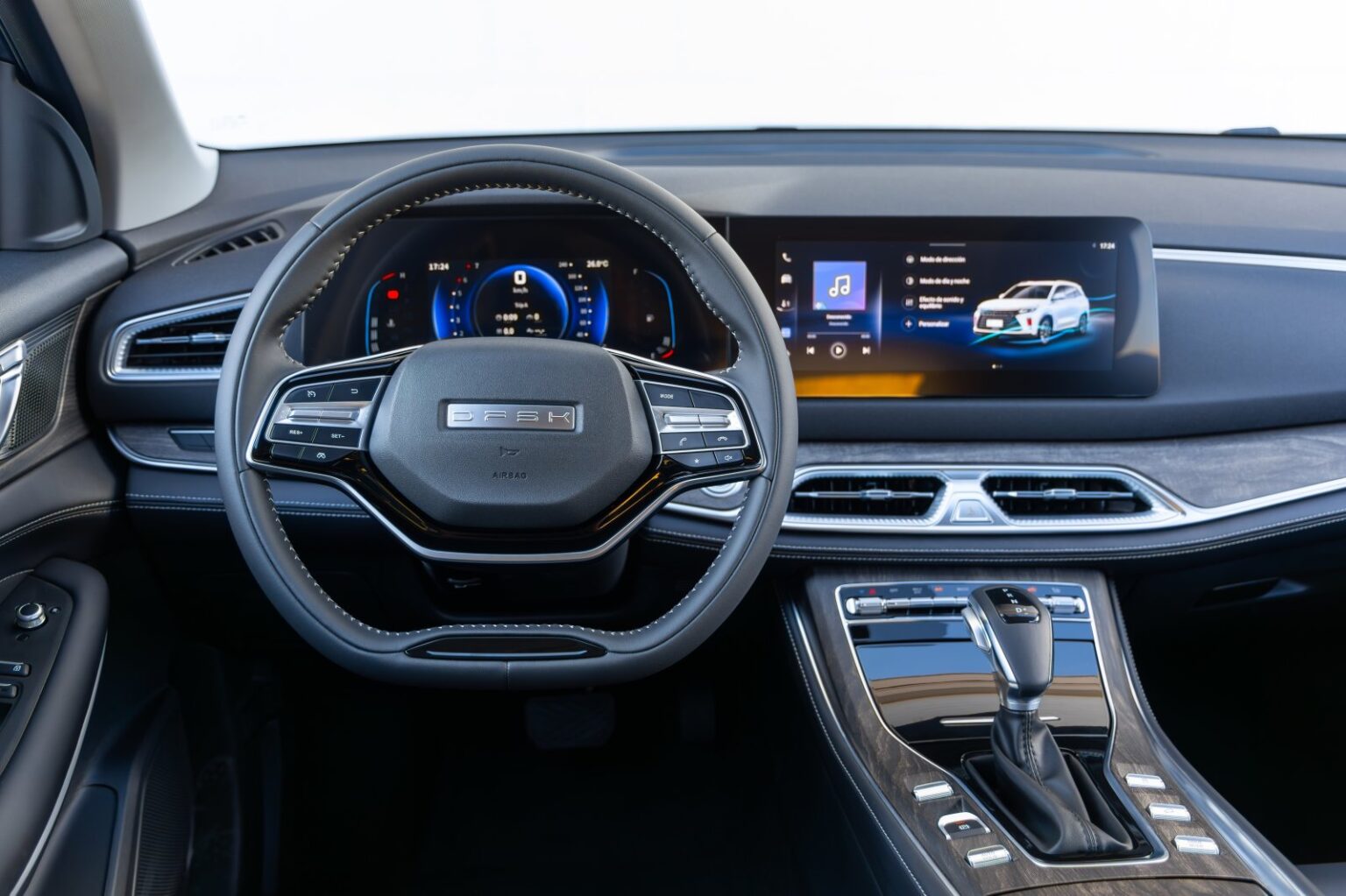 Opinión y prueba DFSK E5 Intelligent 2024: PHEV y 7 plazas