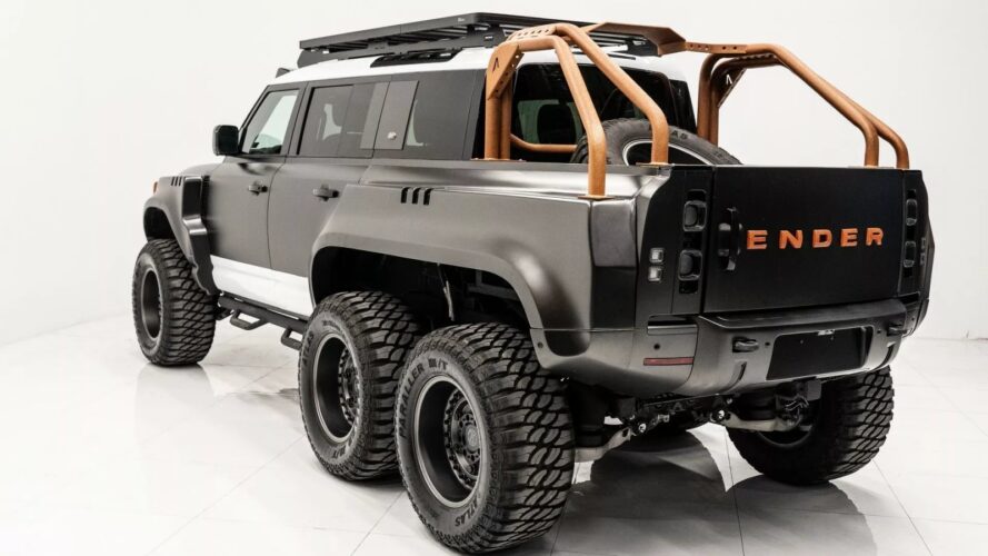 Este Defender 6x6 'World Ender' es una creación salvaje V8
